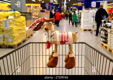Blurred Christmas decorations in wholesale store. Blurry background ...