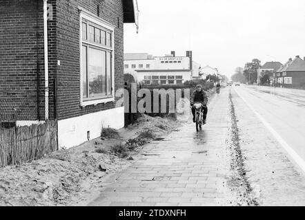 Dangerous cycle path Hillegom, Roads, road construction, road planting ...