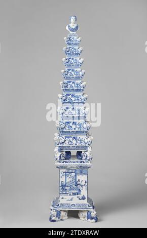 Flower pyramid, c. 1692 - c. 1700 Flower pyramid of Faience, blue ...
