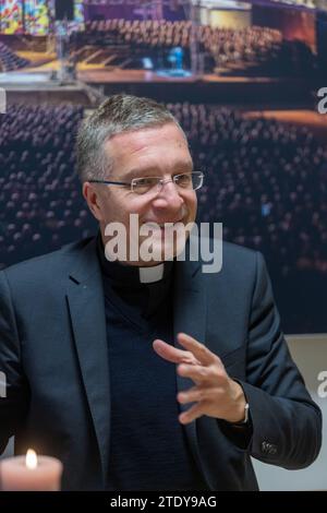 Fulda, Germany. 08th Dec, 2023. Bishop Michael Gerber of Fulda speaks ...