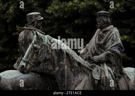 Monumental bronze statue of the “Encounter at Teano”, created in 1906 ...