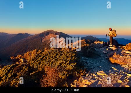 Trekking the Jiaming Lake Trail at sunrise, Taitung, Taiwan Stock Photo ...