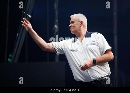 Dartspieler Steve Beaton / Bronze Adonis bei der World Darts Gala 2023 ...