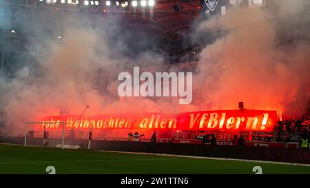 FC Augsburg Fans, Pyrotechnik, Bengalo, Bengalisches Feuer, Pyro ...