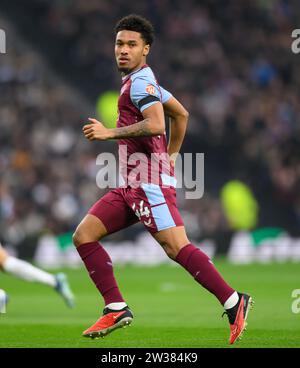 Aston Villa's Boubacar Kamara in action during the Premier League match ...