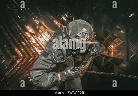 Special forces fighter descends from a skyscraper to storm the ...