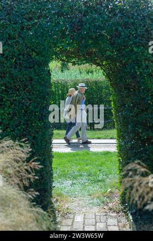 Sarah Raven Garden Perch Hill Sussex England Stock Photo - Alamy