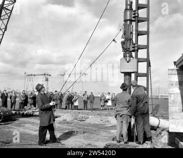 First pile driven for clubhouse Volewijckers ca. April 21, 1964 Stock ...