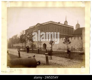 Photograph of the Tower of London from the Wharf, about 1870, Britain ...