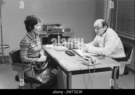 Recording for TV-series Waaldrecht, episode The intervention Hanny Vree ...