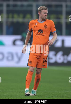 Davy Klaassen of Fc Internazionale looks on during the Serie A match ...
