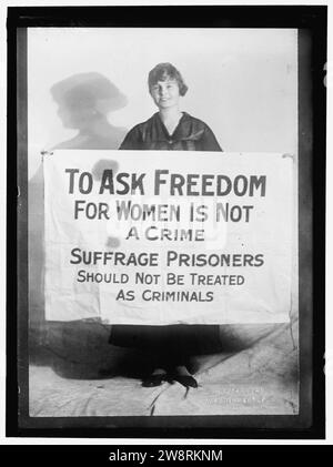 WOMAN SUFFRAGE. LUCY BRANHAM WITH POSTERS Stock Photo - Alamy