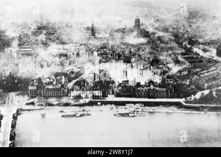 DRESDEN 1945 after the 13-15 February bombing by the RAF and USAAF ...