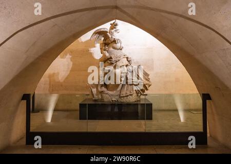 Statue of Marianne inside the Arc de Triomphe. The icon of Marianne ...