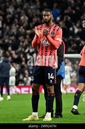 Beto of Everton during the Premier League match Burnley vs Everton at ...