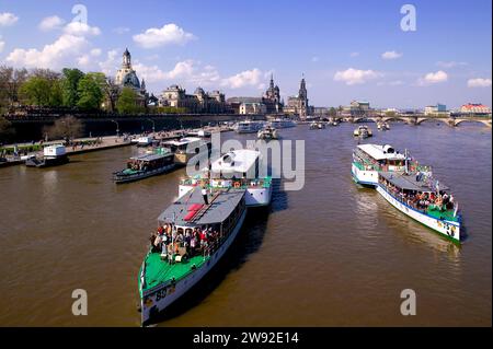 Steamboat parade 2005 Stock Photo - Alamy