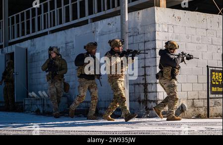 Republic of Korea Special Warfare Command Soldiers, Sea Special Attack Team personnel, and U.S ...