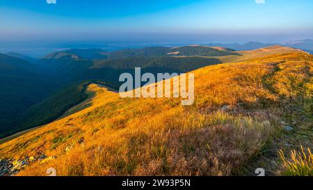 Beautiful mountain landscape at sunrise. The Defileul Jiului National ...