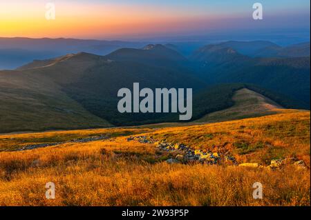 Beautiful mountain landscape at sunrise. The Defileul Jiului National ...