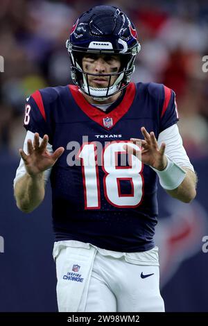 Houston Texans quarterback Case Keenum (18) plays against the New ...