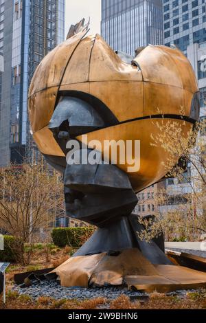 Modern sculpture by Fritz Koenig at the World Trade Center in New York ...