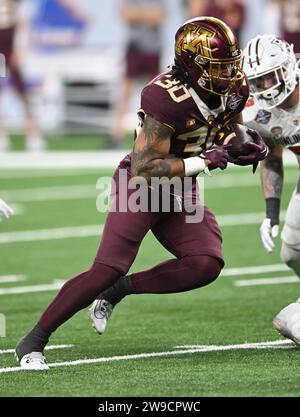 Minnesota running back Jordan Nubin (30) stands on the field before an ...
