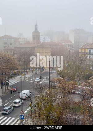 Foggy winter cityscape as temperatures go down in Zaragoza, Spain Stock ...