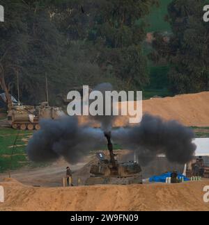 Southern Israel, Israel. 27th Dec, 2023. An Israeli Humvee with ...