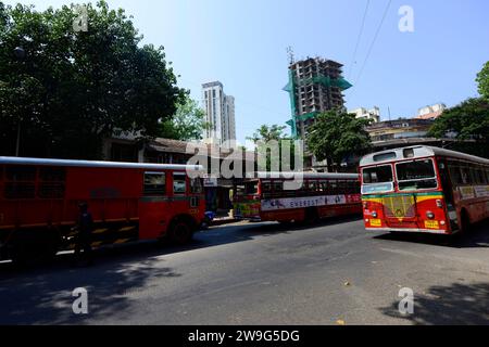 A public bus in Dadar, Mumbai, India Stock Photo - Alamy