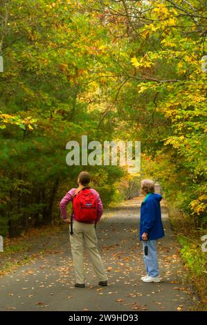 Rail-trail, Farmington Canal Heritage Trail, Connecticut Stock Photo ...