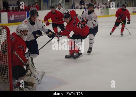 Dumfries, 15 December 2023. Netminder Sam Luitwieler and Mitch Jongmans ...
