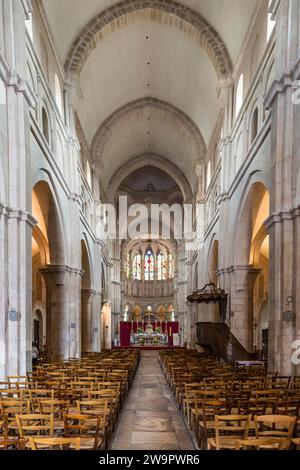 Basilica of Notre Dame, Beaune, Departement Cote-d'Or, Bourgogne ...