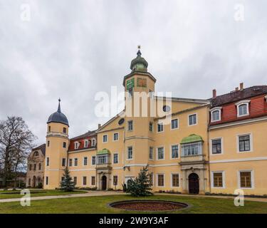 Ottendorf-Okrilla: Schloss Hermsdorf Castle in , Sachsen, Saxony ...