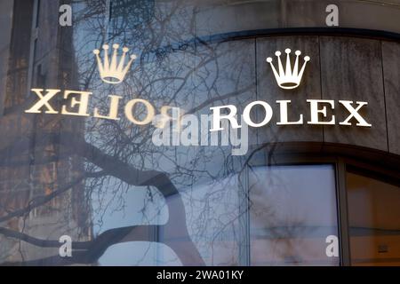 Rolex / Store / Logo / Uhrenmarke Stock Photo - Alamy