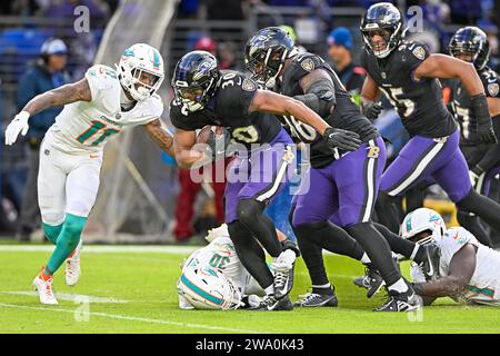 Baltimore Ravens linebacker Trenton Simpson arrives to the stadium ...