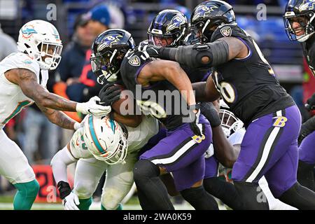 Baltimore Ravens linebacker Trenton Simpson arrives to the stadium ...