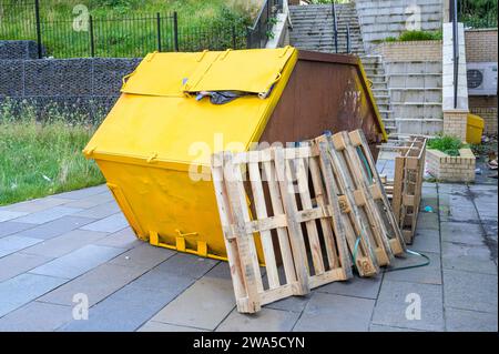 Skip for builders waste management, Glasgow, Scotland, UK, Europe Stock ...