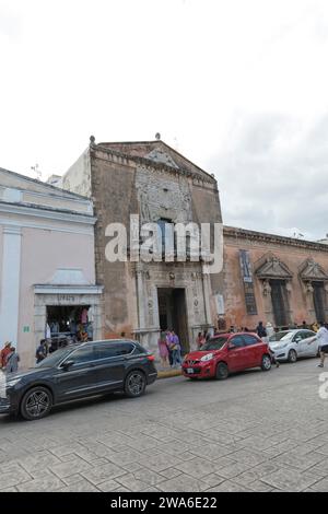 Facade of the Museo Casa Montejo, Merida, Yucatan, Mexico Stock Photo ...