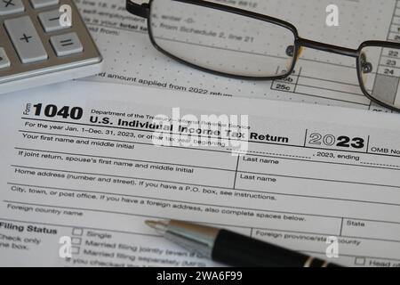 Tax Form 1040 with glasses Stock Photo - Alamy