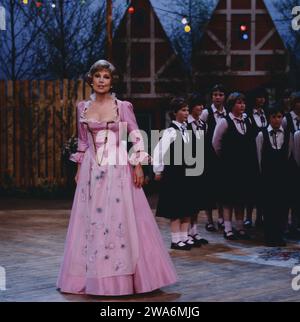 Lustige Musikanten, ZDF Volksmusik Show, Deutschland, 1982, Moderation ...
