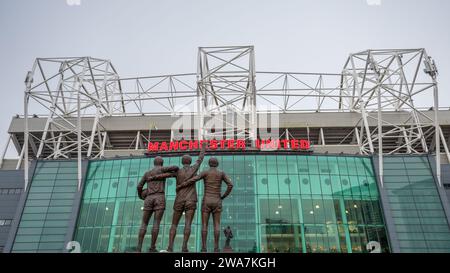 United Trinity statue featuring Manchester United legends George Best ...