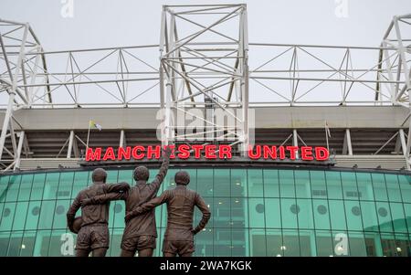 United Trinity statue featuring Manchester United legends George Best ...