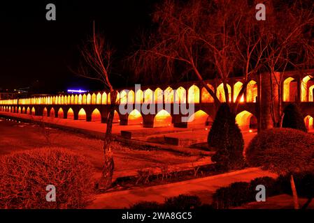Gorgeous night views of the Si-O-SePol bridge that spans the ...