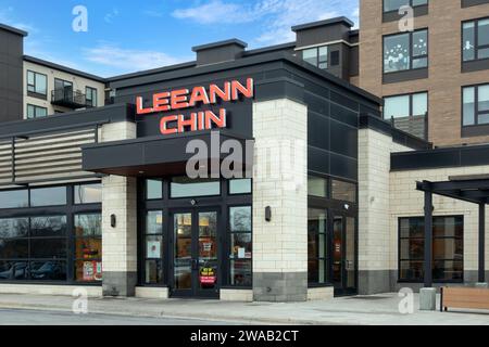 EDINA, MN, USA - JANUARY 2, 2024: HomeGoods retail store exterior and ...