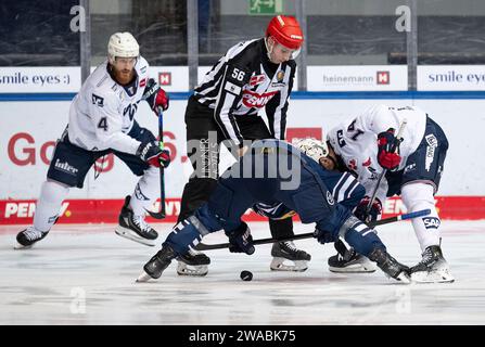 Bully Szwarz, Jordan (Adler Mannheim, #14), GER, Adler Mannheim vs ...