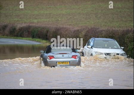 Offenham, Evesham, January 3rd 2024 - A ballsy BMW driver tried and ...