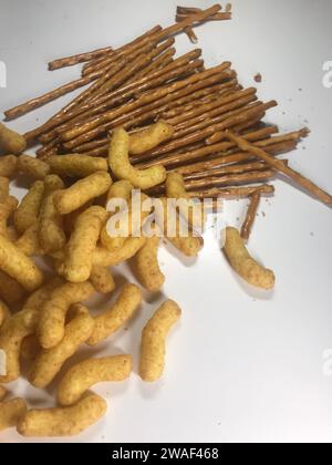 Snacks Salzsticks, Peanutflips Stock Photo - Alamy