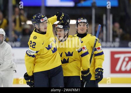 GOTHENBURG, SVERIGE 20240104Sweden's Anton Wahlberg (#22) and Czechia's ...