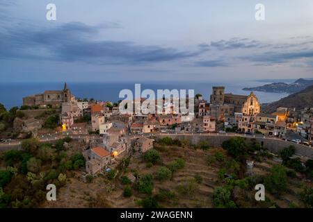 Aerial view of picturesque town Forza d'Agro and the beautiful sicilian ...
