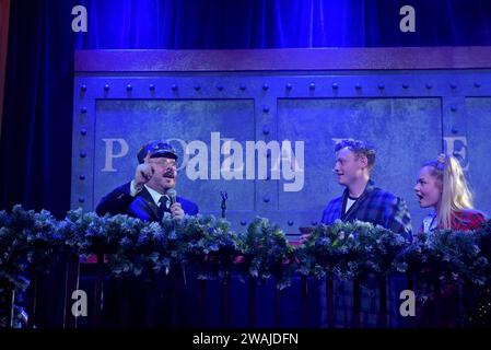 Performers entertaining crowds waiting to join the Vintage Trains ...